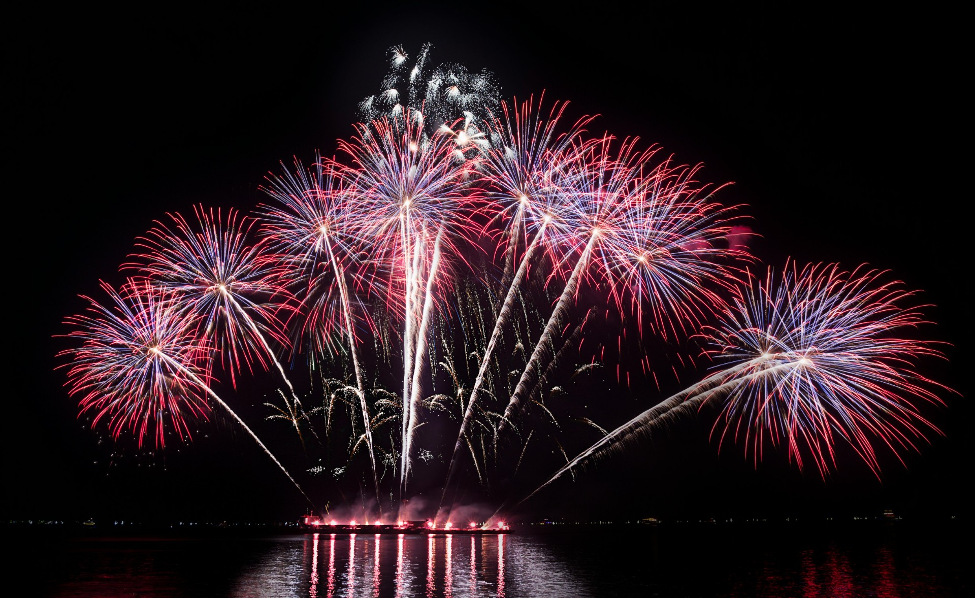 Capodanno - New Year Celebrations in Italy | Essential Blog | Essential ...